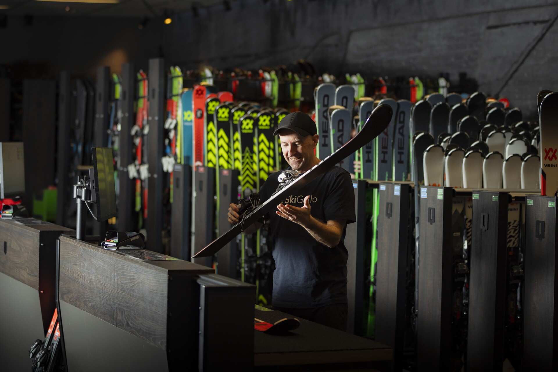 Rent skis and equipment from one of our three ski rentals. | SkiGeilo